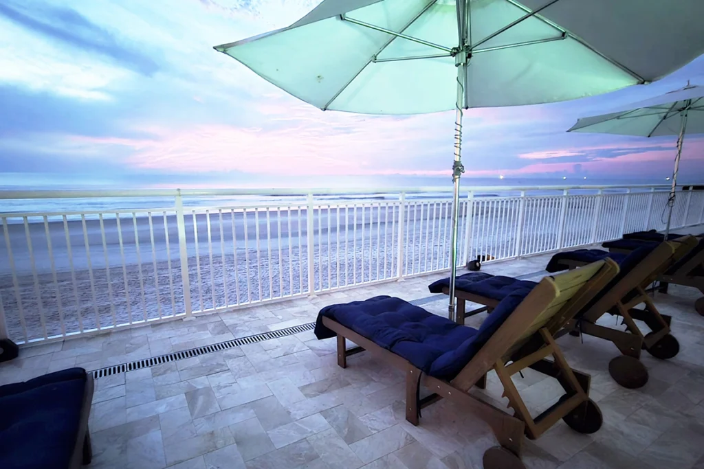 BEACHSIDE HOTEL